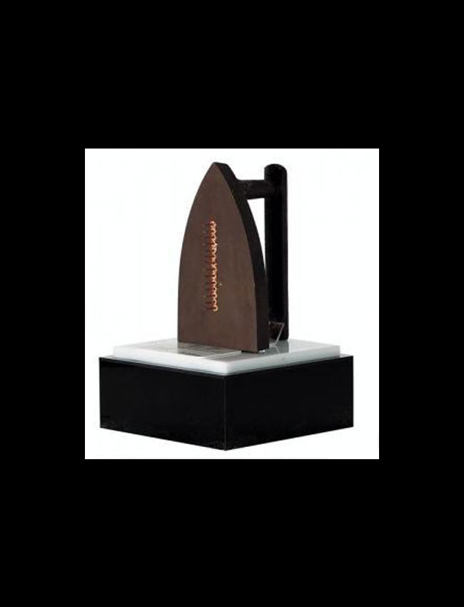 Man Ray, Cadeau – Compagnia dell'Arte